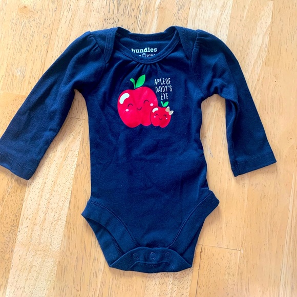 Carter's | One Pieces | Daddys Girl Apple Onesie | Poshmark